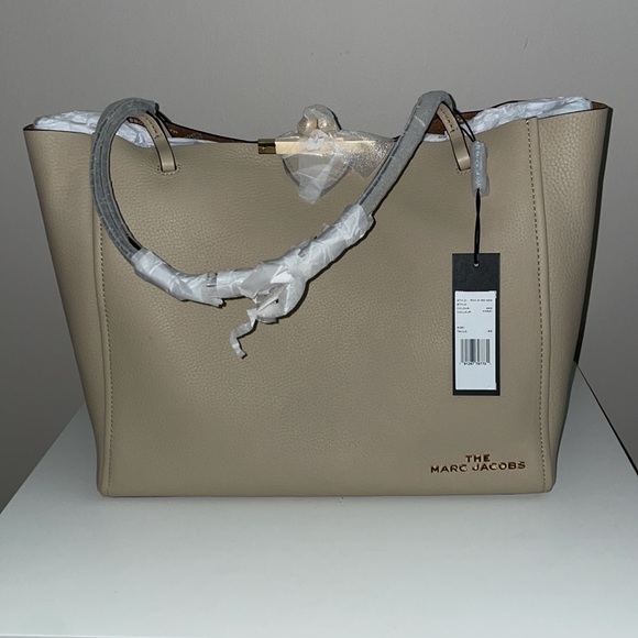 Marc Jacobs | Bags | New Marc Jacobs The Kiss Lock Tote Bag | Poshmark